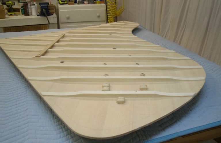 Tìm hiểu về Bảng Cộng Hưởng - Soundboard và thanh Bridge đàn piano cơ ...